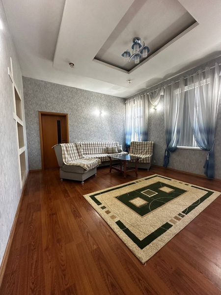 Мирабад Продается 3 комнатная квартира ремонт 94-школа ул.Нукусская