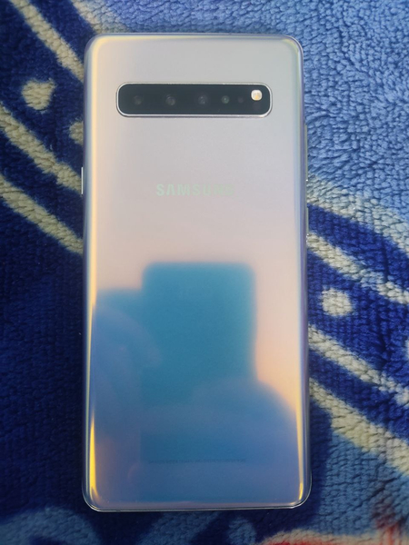 Samsung S10 5G 256 GB Sotiladi