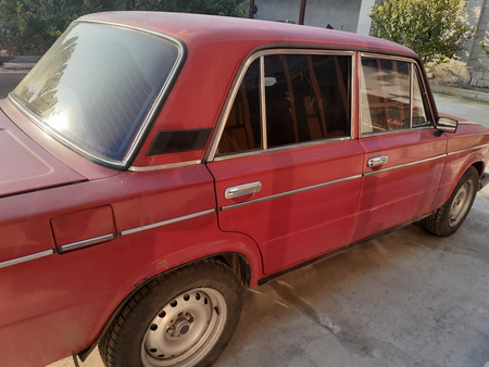 Vaz 2106 sotiladi