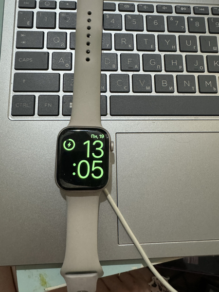Продаю apple watch 8 45mm