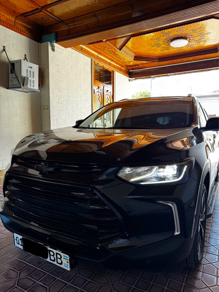 Tracker 2 premier sotiladi