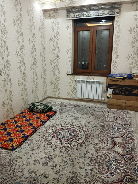 Sroshna 1 xonalik uy sotiladi