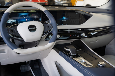 Dongfeng Aeolus Huge Hybrid 2023