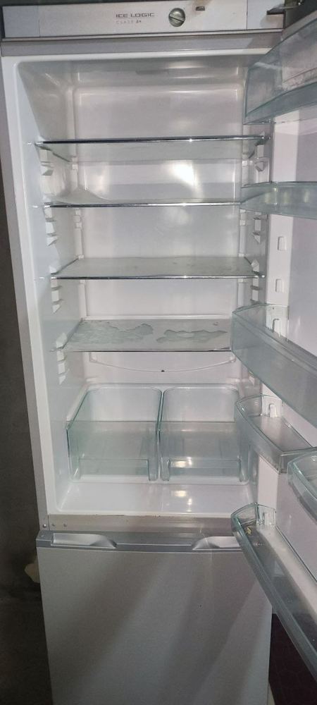 Продам холодильник