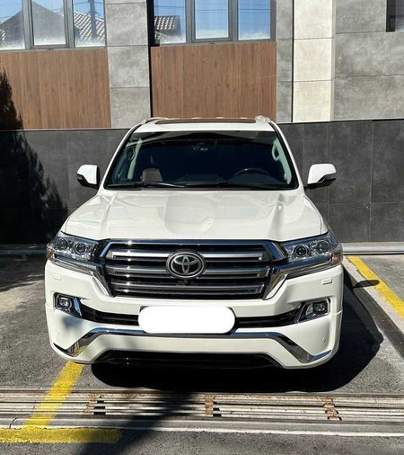 Toyota Land Cruiser 200