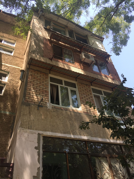 Срочно продаю 2 комнатная квартира ТТЗ-2-10