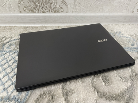 Продам ноутбук Acer TravelMate P246