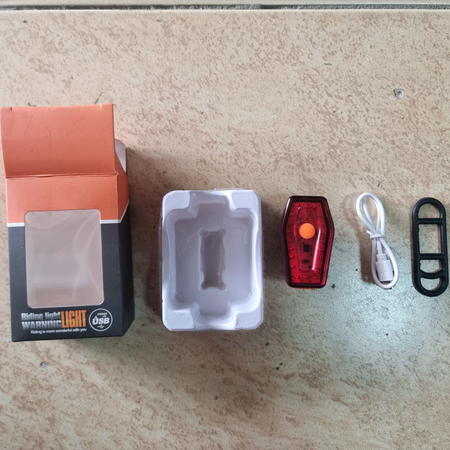 Велосипедны фонарь задний LIGHT USB.
