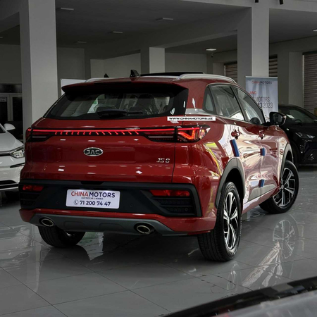 Jac JS 6 - o'ziga xos uslubdagi qulayliklar