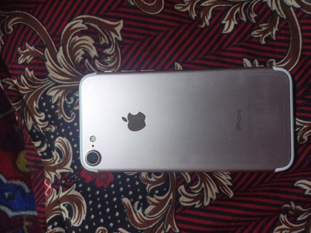 Apple   iPhone 7