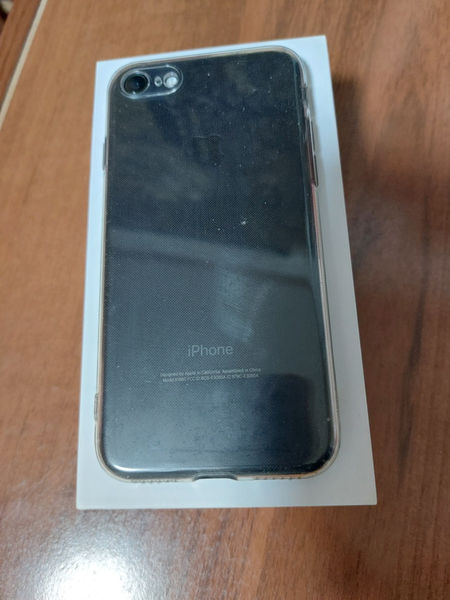 Продаю телефон iphone  7