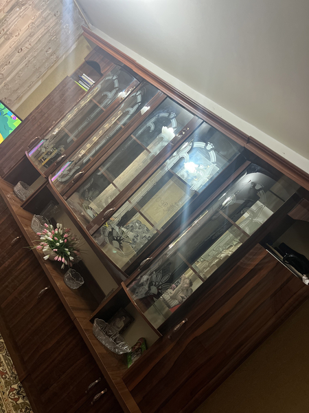 Стенка полированная, раздвижная