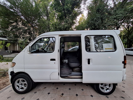 Продается машина Changan s6363 пассажирский фургон