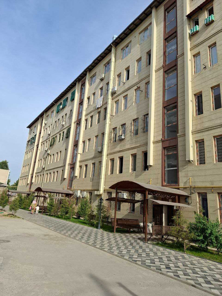 СРОЧНО !! Продается квартира в Яшнабаде 1/4/8 ( 38 кв/м ) Янгиобод