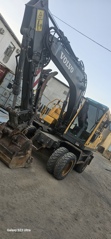 VOLVO 145EW  Yil 2013 & 2014