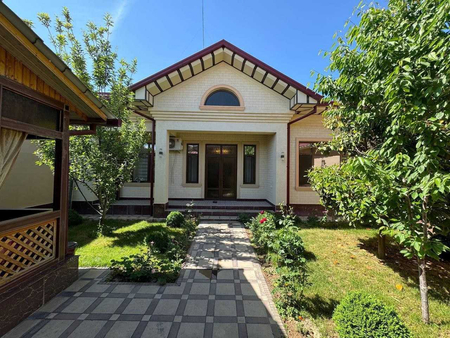 продается дом
на ГАИ Глинке 
ор: рест. Лаби Хауз
