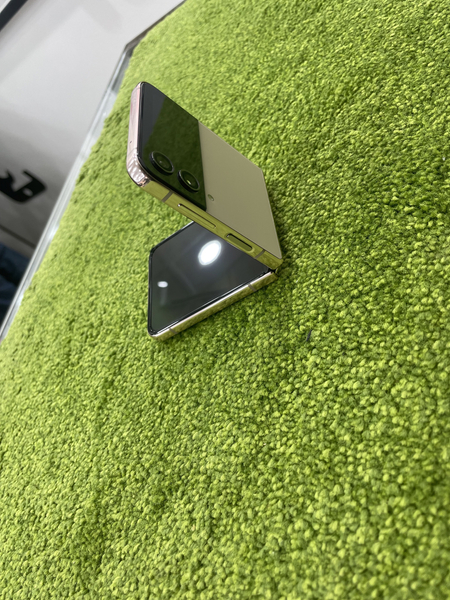 Z Flip 4 Samsung