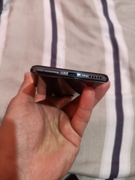 POCO F3 6/128 Ideal