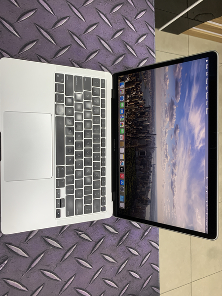 MacBook Air M1/8ГБ/512ГБ/86%