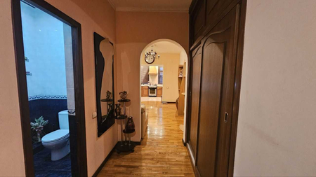 Срочно продается шикарная квартира в Мирабадском районе  (J3114)
