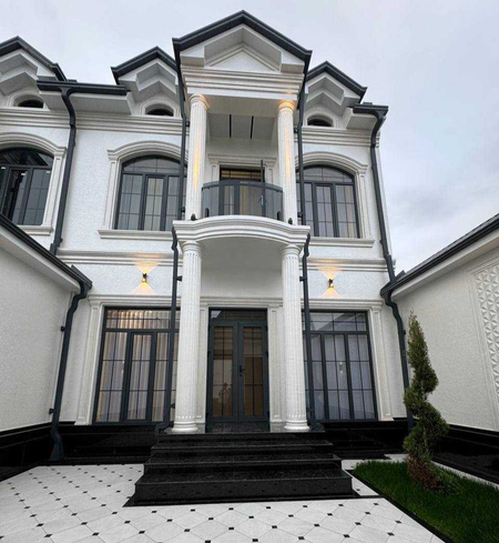 Продаются Коттеджи на Циалковской 2.5 соток 330 м2. Новые