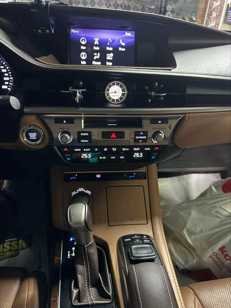 Продать  машину LEXUS ES350