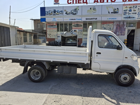 TM 04 yuk avtomobil