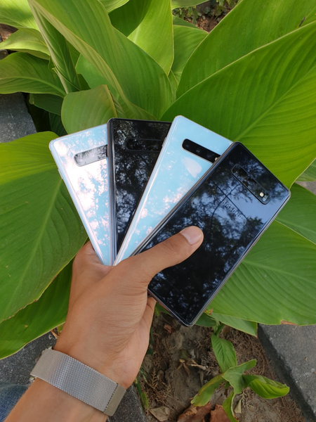 Samsung Galaxy S10 PLUS. DUOS. OzU 8 GB. Joyi 512 GB. IDEAL. Garantya!