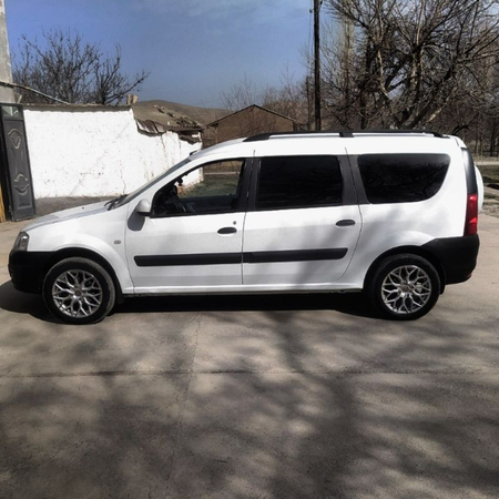 Lada LARGUS 2017
