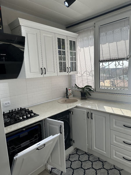 Продаётся своя 91 м² квартира. СРОЧНО