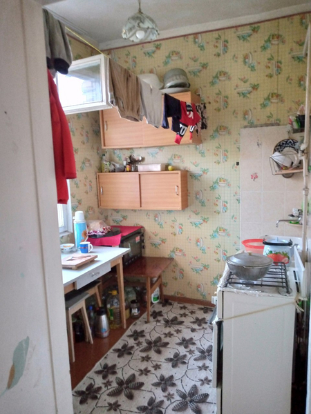 Продается яшнабадский район 3 ком На панельном