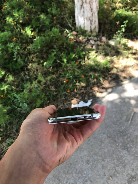Samsung galaxy a82