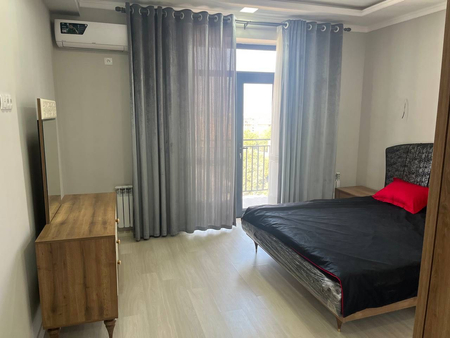 Hilmar Sotuvda 2 xonalik uy remont Bobur ko\\\'chasi Yakkasaroy