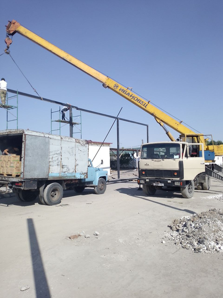 Avtokran 14t 14m