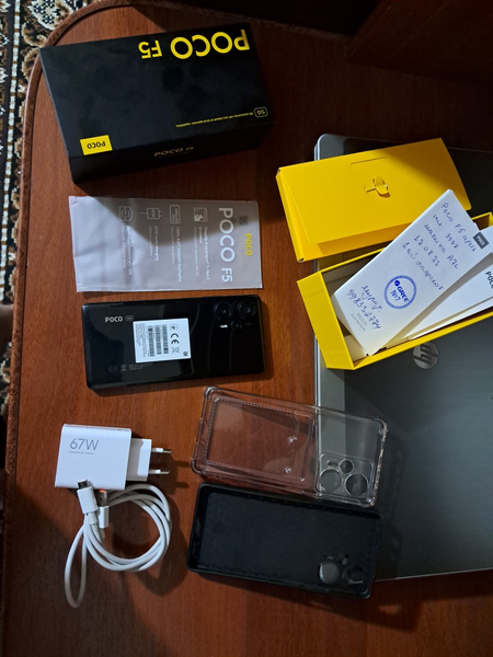 Продам  Poco F5 12/256gb