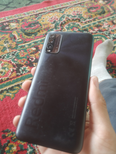Redmi 9T  4  64 sotiladi ya obmen bor samsunglarga