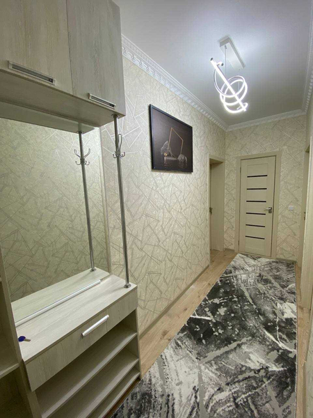 Olmazor city da 2 xonali uy kvartiraga beriladi