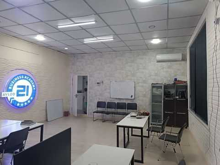 251м² Офис учун жой мебел техникаси билан