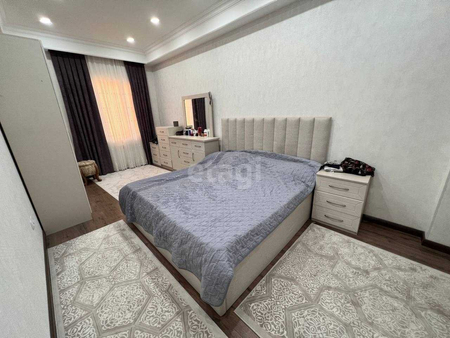 Срочна продаётся! 4 комнатная в Мирзо Улугбекском районе (НБ159217)