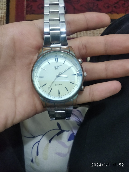 Продаётся часы TISSOT