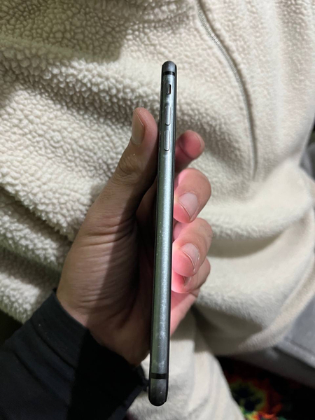 Iphone 8 pilus ideal umuman qirilgan joyi yoq!!!
