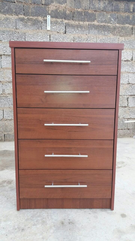 Mebel zakazga yasaladi