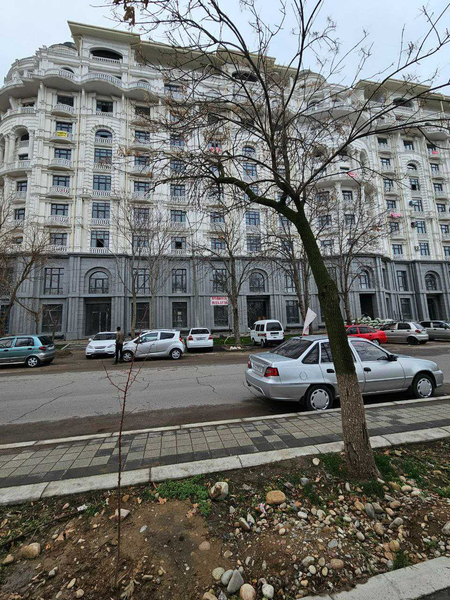 Продам квартиру 211 м2, 6/9-10/10 ,коробка в новостройке, ЖК «Milano»