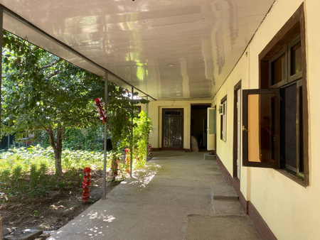 Uchastka+magazinlar sotiladi