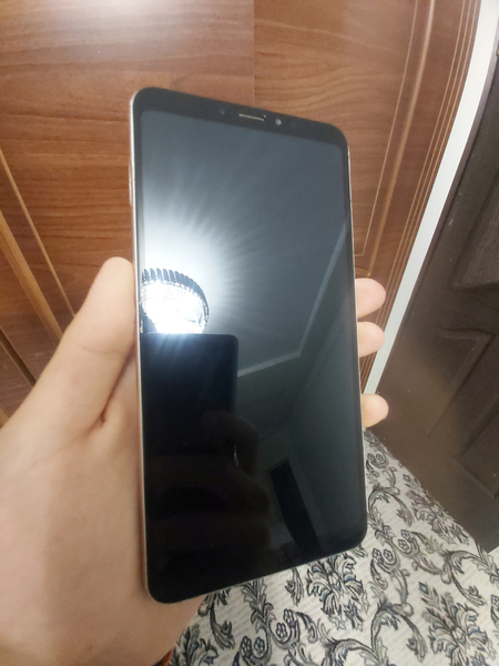 Mi max 3 4/64GBli pachti ideal sotiladi
