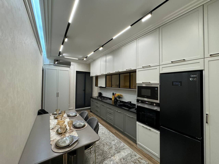 Novastroyka istanbul siti  2/3/8/ maydoni 68m2