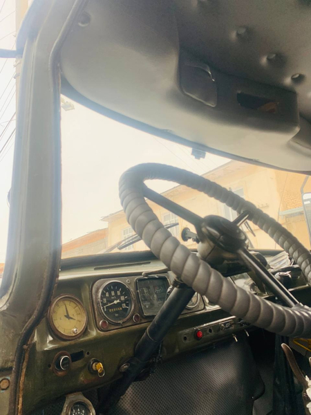 Zil 130 sotiladi naxtka