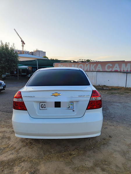 Nexia 3 holati zo'r