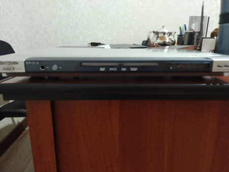 Продается DVD player в отличном состоянии