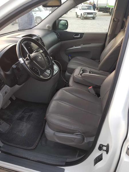 Kia Carnival 2008